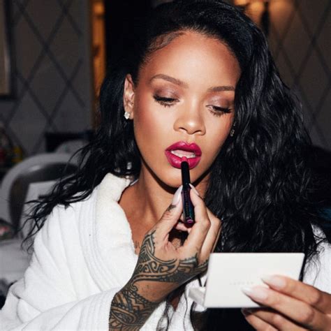 Rihanna İç Çamaşırı Koleksiyonu Mu Çıkarıyor Vogue Türkiye