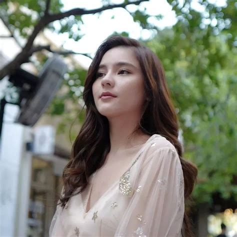 美女｜泰国当红女星李海娜 2018年台历写真曝光 大数跨境