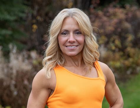 Seam Magazine 9x Ipl Pro Champion Lanet Spence Is At Home In Alaska Natural Bodybuilding