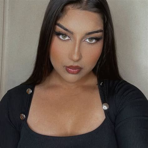 Adelina V Adelevxx • Threads Say More