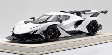 One Model Apollo Ie White •