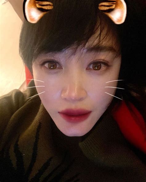 Pin By H On Kim Hye Soo Classic Actresses Actresses Kim
