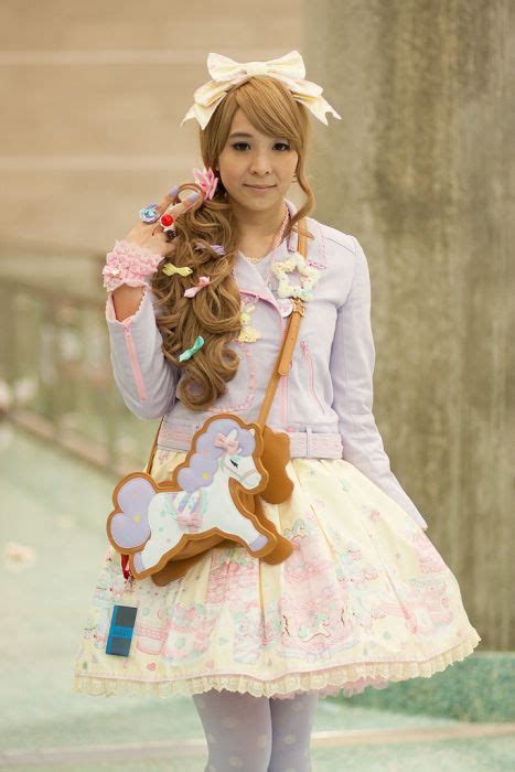 Beautiful Cosplay 40 Pics