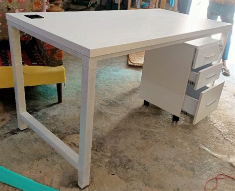 Rectangular Metal Legs Office Tables At ₹ 16500piece In New Delhi Id