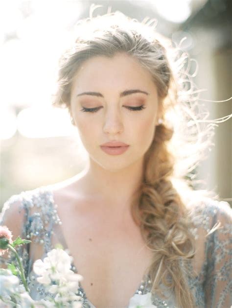 8 Pretty Makeup Ideas For Summer Brides Purewow Summer Wedding Makeup