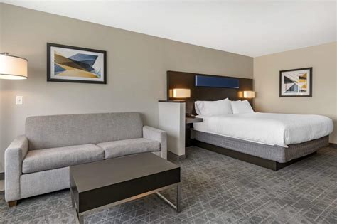 Holiday Inn Express And Suites Mt Joy Pa Dutch Hotels