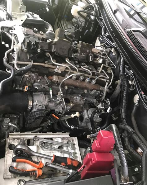 มิตซูบิชินิวปาเจโร่ 4n15 Mivec เลขไมล์ 142995km ล้างท่อร่วมไอดี ใช้เวลา 3ชม สะอาดเหมือนใหม่