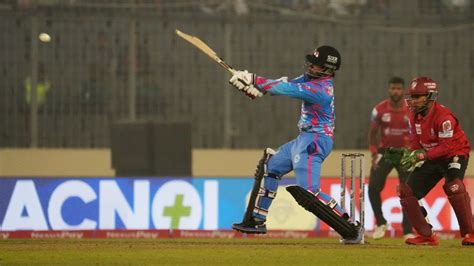 Parvez Hossain Emon Top Scored For Chittagong Kings With 75 Off 41
