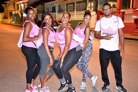 Mas Di 2000 Persona A Kana Ku Fundashon Sinta Ros èxtra