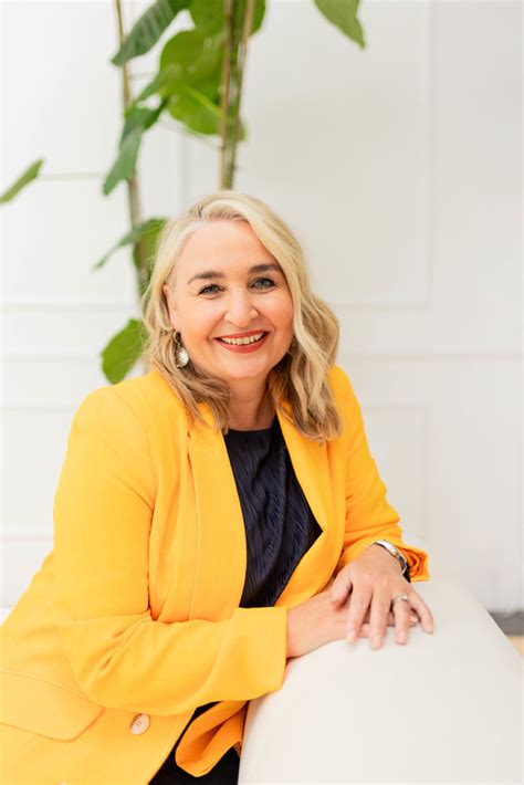 Gillian Mcmichael Keynote Speaker Global Speakers Bureau