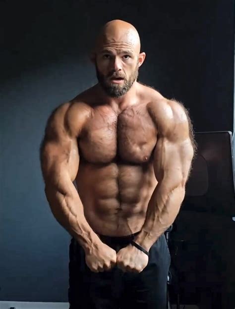 Hairy Bodybuilder Flexing Hairy Bodybuilder Flexing