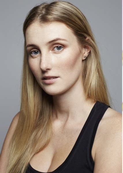 Amber Hossack Fan Casting