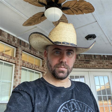 Kellanandkinkykaren Cam Model Free Live Sex Show And Chat Stripchat