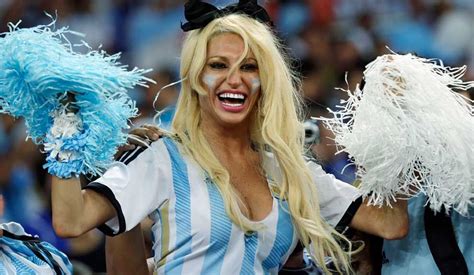 Exitoina Victoria Xipolitakis Viaja A Brasil Para Ver La Final Entre