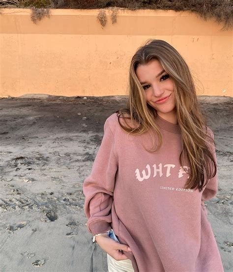 Brooke Monk On Instagram Guess Who Took These Cool Outfits Monk