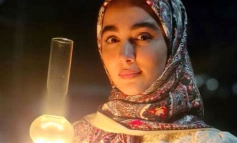 استایل سرخ‌پوستی نیکایِ سریال پایتخت در یک مراسم جلب‌توجه کرد