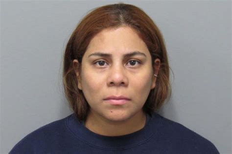 Mãe é Condenada à Prisão Perpétua Por Viajar E Deixar Filha Morrer De