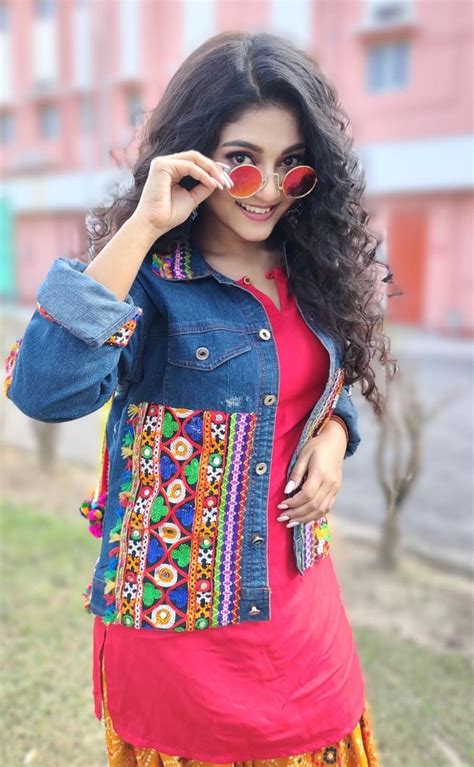 Nayika No 1 ইন্ডাস্ট্রির জুনিয়র আর্টিস্টের গল্প এবার ছোট পর্দায়নায়িকা নম্বর ১ হতে পারবেন