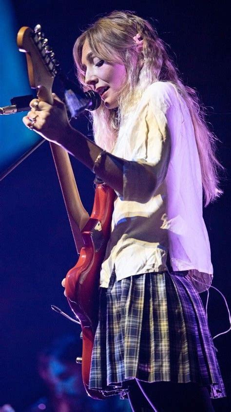 Hester Chambers Of Wet Leg Band Rukbabesunderrated