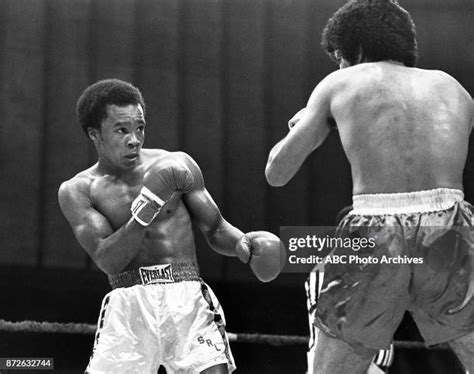 Sugar Ray Leonard 1980 Photos And Premium High Res Pictures Getty Images