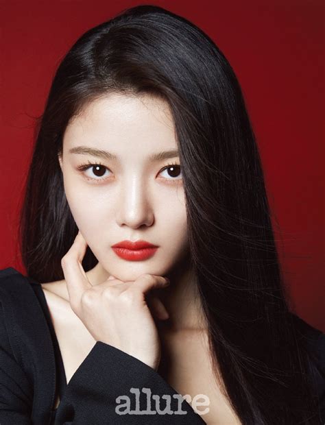 Halaman Unduh Untuk File Kim Yoo Jung Photoshoot Yang Ke 17