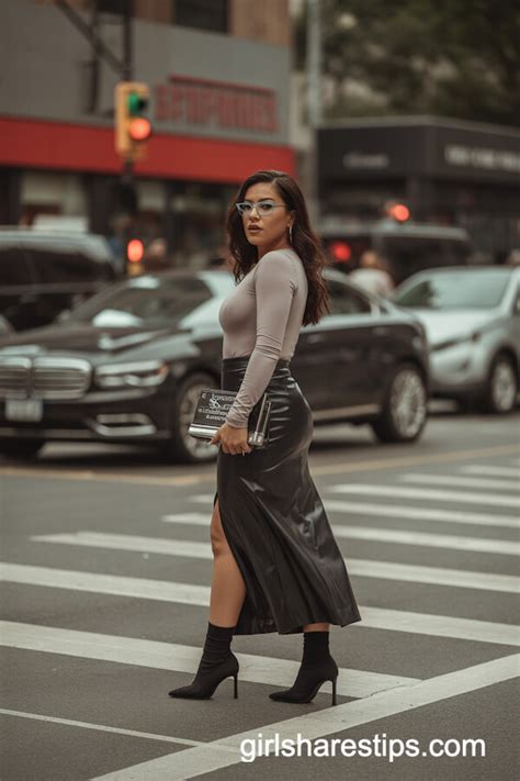 21 Stunning Baddie Long Skirt Outfits For Women That Will Turn Heads