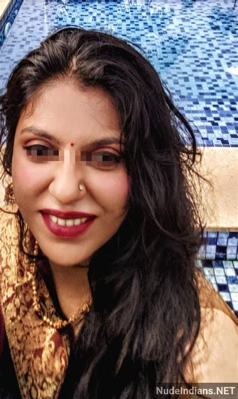 Randi Radhika Bhabhi Ki Garam Jawani Ke Nude Pics Sex Xxx Nude Pictures