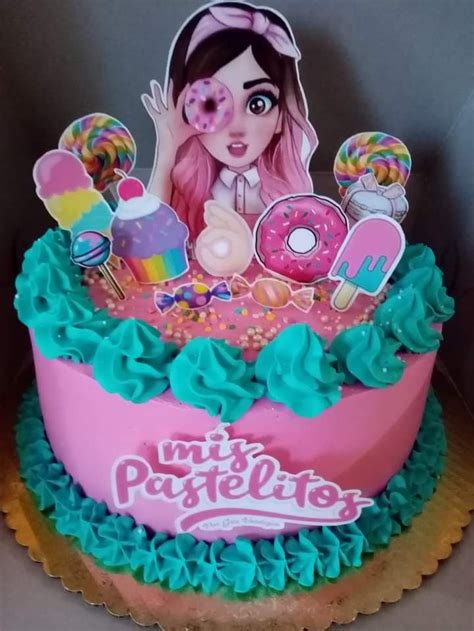 Pastel Mis Pastelitos Tema De Dulces Tortas Bonitas Torta De Cupcakes
