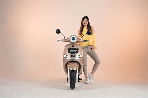 United E Motor C2000 Motor Listrik Dengan Fitur Paling Canggih