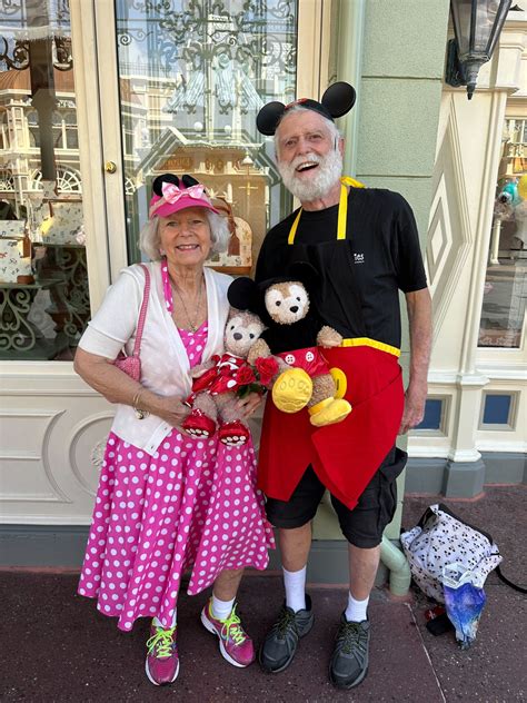 All Of The Dapper Day Looks At Magic Kingdom Today