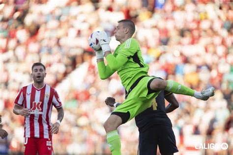 Lunin No Viaja A Londres Con El Real Madrid Biwenger Y Comunio