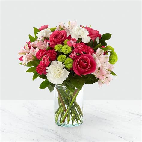 Sweet And Prettyâ„¢ Bouquet Deluxe