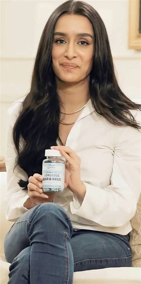 Shraddha Kapoor Scrolller Shraddha Kapoor Scrolller