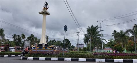 Monumen Editorial Stock Image Image Of Monumen Park 261899454
