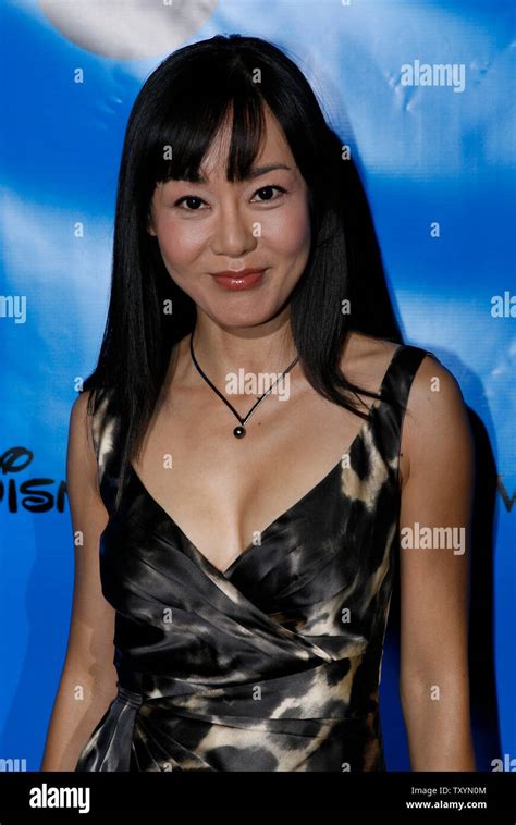 Yunjin Kim Hot