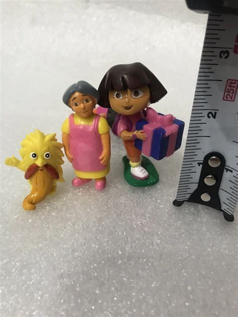 Nickelodeon Nick Jr Dora The Explorer Preowned 4 Pcs Action Figures