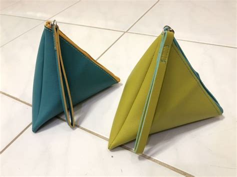 Pouch Tas Tenteng Clutch Bentuk Segitiga Biru Hij Tosqa Kuning Mustard