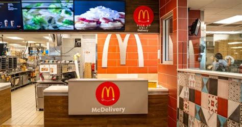 Explore The Worlds Largest Mcdonalds In Orlando Florida