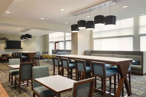 Hotels In Flushing Ny Find Hotels Hilton
