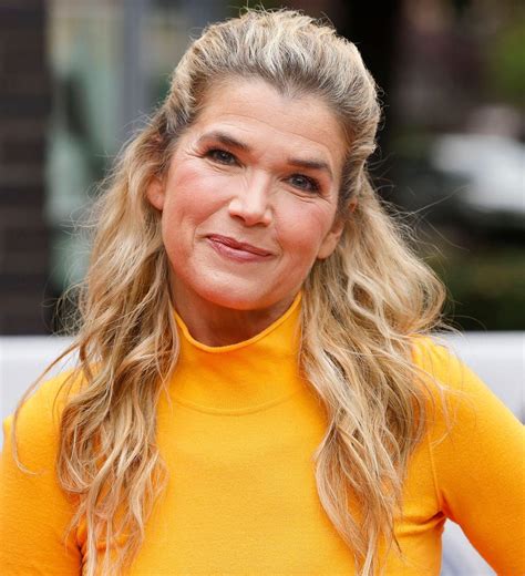 Anke Engelke Als Pummelchen Bezeichnet So Sah Die Wochenshow Komikerin Mit 20 Jahren Aus Artofit