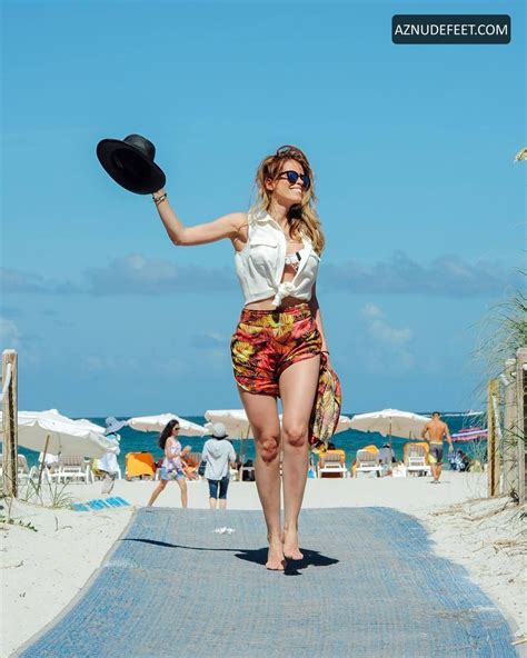 Joanna De Assis Feet Aznudefeet