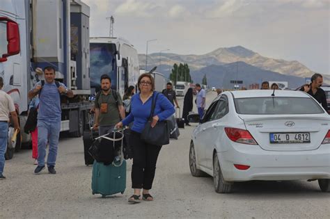 Evacuaciones Urgentes Por Conflicto Entre Irán E Israel