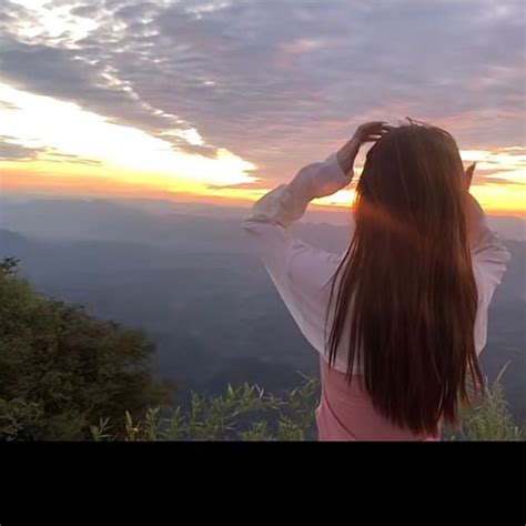 Cayla 라이브스트림 공식 프로필 Swag