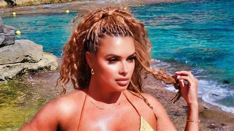 Joy Taylor Is Living The Life As She Goes Braless And Shows Off Her Tan Lines While Vacationing