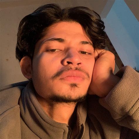 Chonga Reacts Youtube