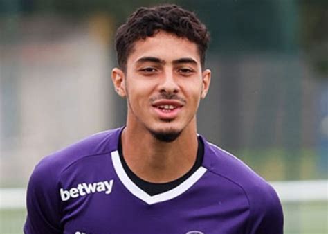 Farès Chaïbi Serait En Pourparlers Avec Un Club De Premier League