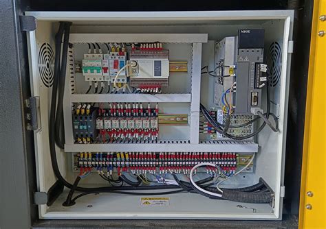 Hydraulic Punching Machine Working Principle And Composition Ruiguang