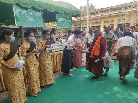 မြင်းခြံမြို့ ဆန္ဒတော်ပြည့်ဘုရားဝန်းအတွင်း၌ မြို့နယ်လုံးကျွတ် သံဃာ့ဒါန