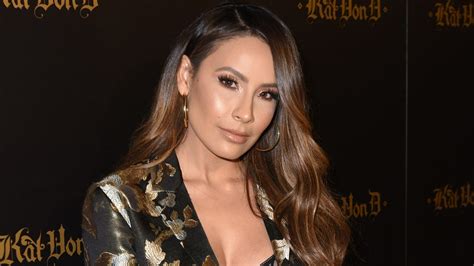 9 Latina Youtube Beauty Stars Who Are Teaching Us Everything About