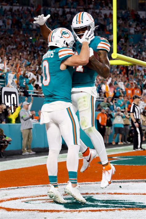 Braxton Berrios Net Worth - Wiki, Age, Weight and Height, Relationships, Family, and More - Luxlux